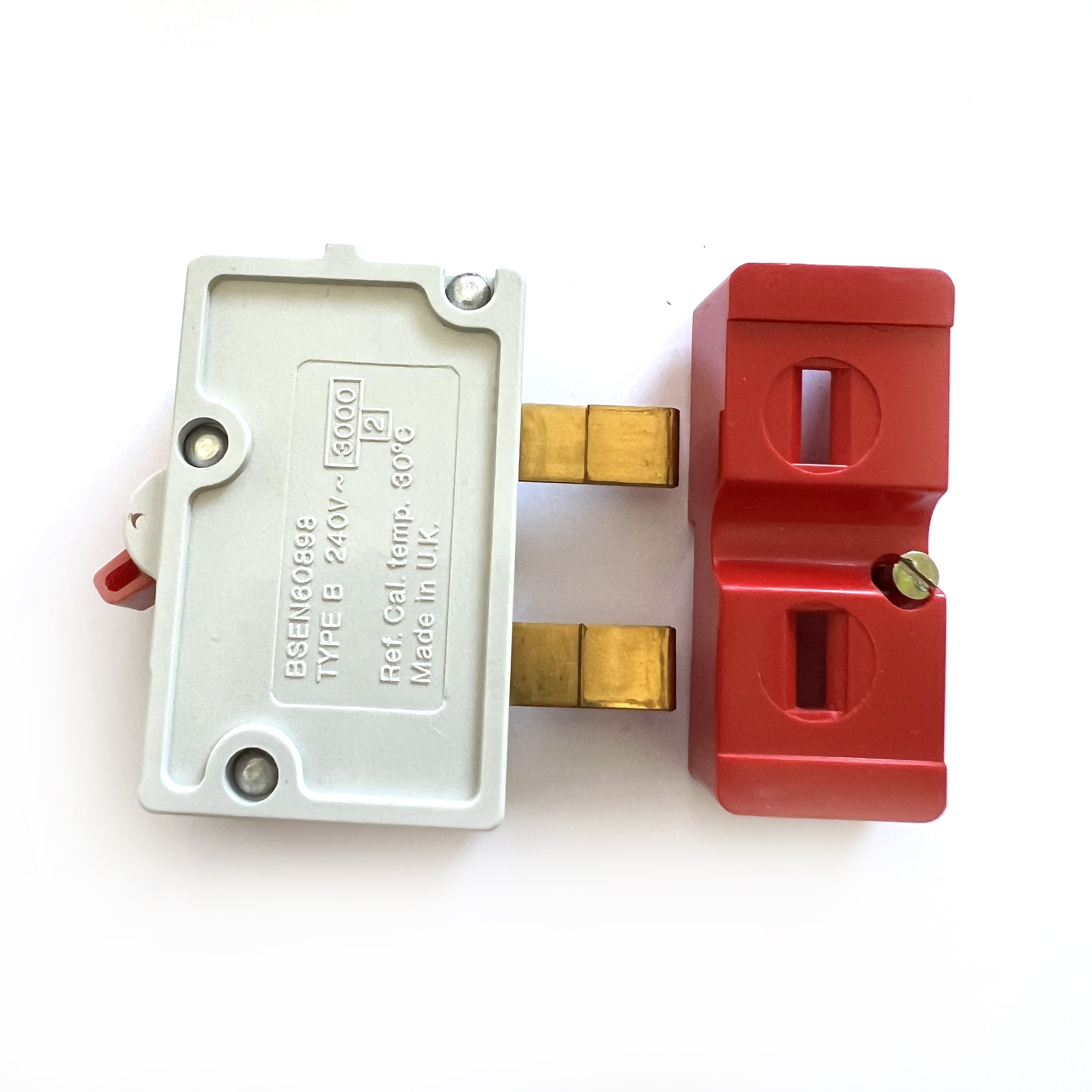 MCB's: Wylex Plug In Red Toggle B32 32A 32 Amp With Base Carrier Shield ...
