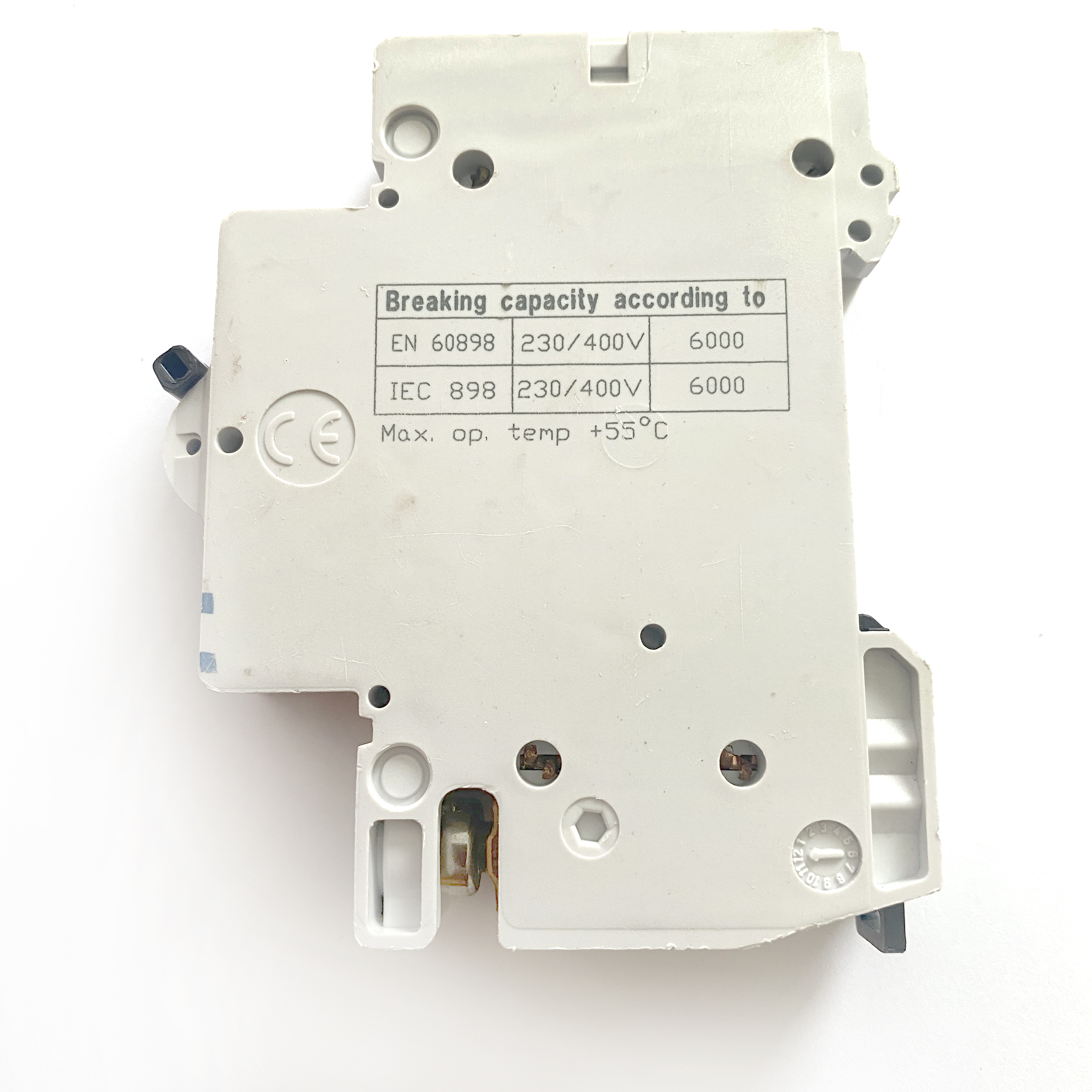 MCB's: Volex VB32 Newer Style Black Clip B32 32A 32 Amp MCB Circuit ...